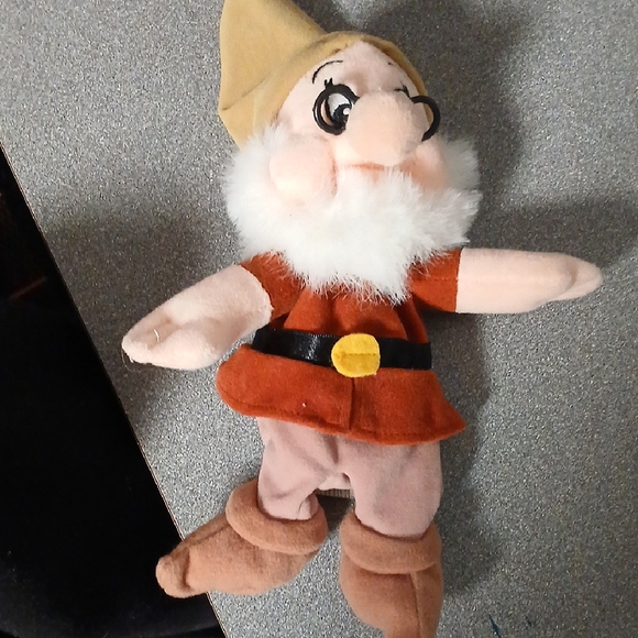 Disney | Toys | Vintage Doc Of Snow White And The Seven Dwarfs Beanbag ...
